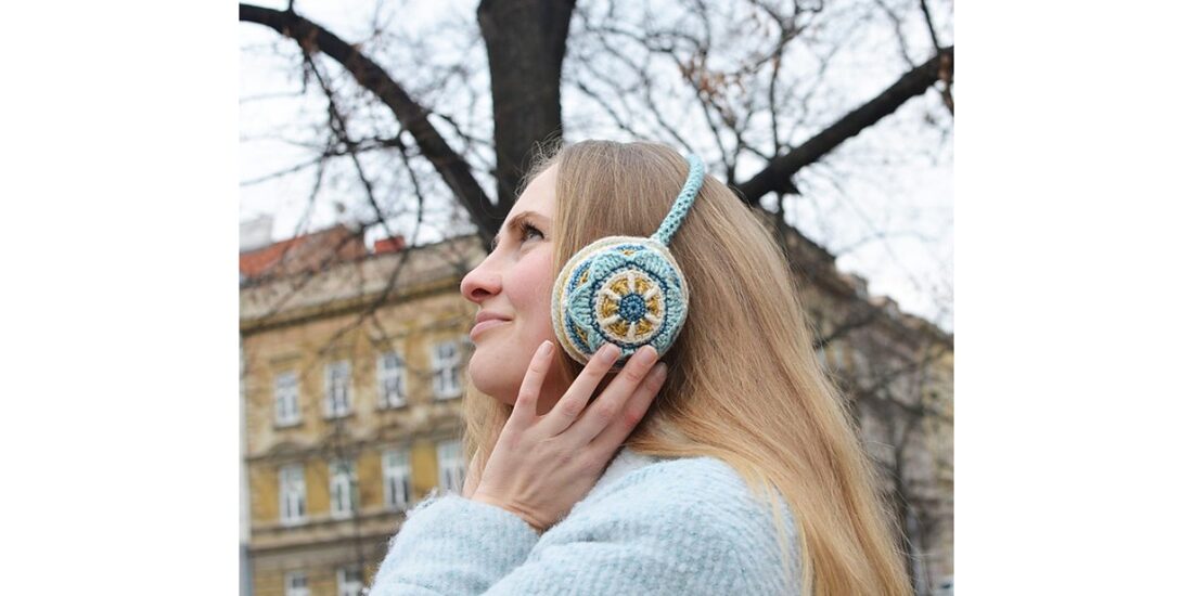 Floral Ear Muffs | Scheepjes
